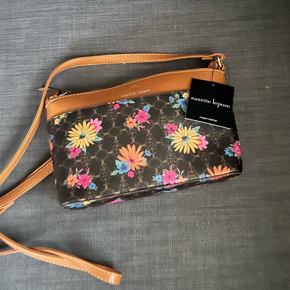 Nanette Lepore | Bags | Nwt Nanette Lepore Small Logo Crossbody ...